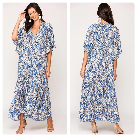 A Girl Thing | Dresses | 2 Start Med P2p 25no 17 Flowy Floral Maxi Dress With Ruffle | Poshmark